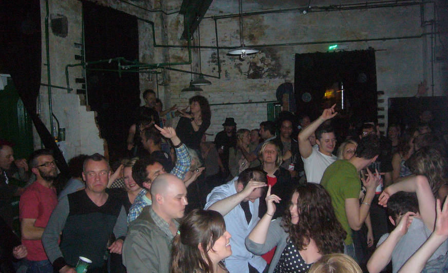 WEEKLY WANKER #011: STEFAN KING | A Thousand Flowers